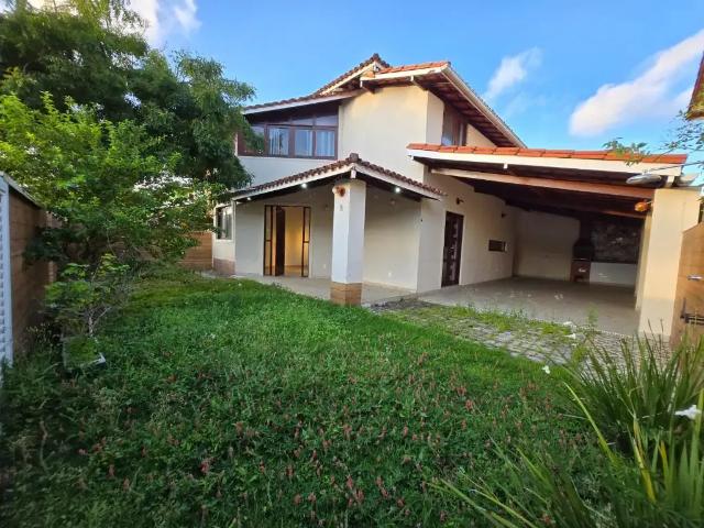 Casa / Sobrado em Condomínio para Venda em Lauro de Freitas/BA Buraquinho 4 Quartos