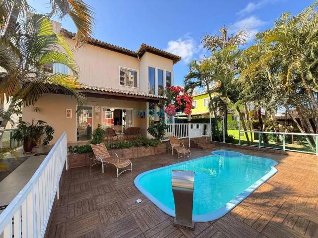 Casa / Sobrado em Condomínio para Venda em Lauro de Freitas/BA Centro 3 Quartos