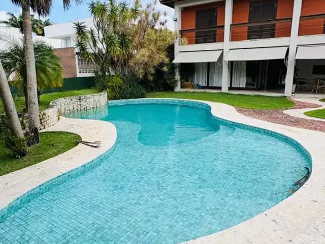 Casa / Sobrado em Condomínio para Venda em Lauro de Freitas/BA Estrada do Coco 3 Quartos