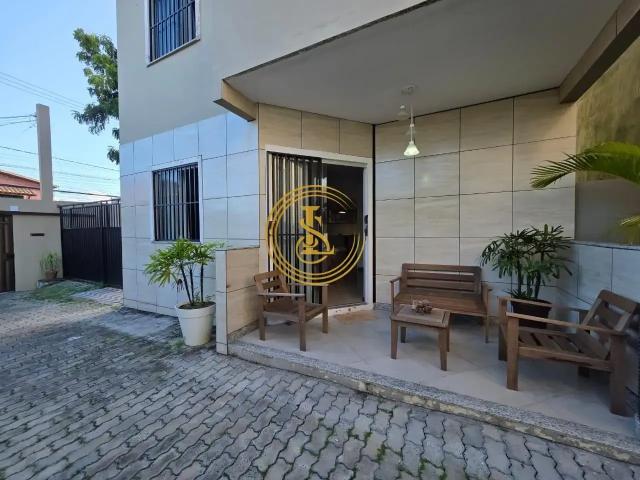 Casa / Sobrado em Condomínio para Venda em Lauro de Freitas/BA Ipitanga 3 Quartos