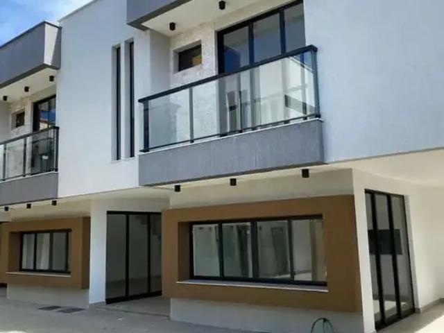 Casa / Sobrado em Condomínio para Venda em Lauro de Freitas/BA Ipitanga 3 Quartos