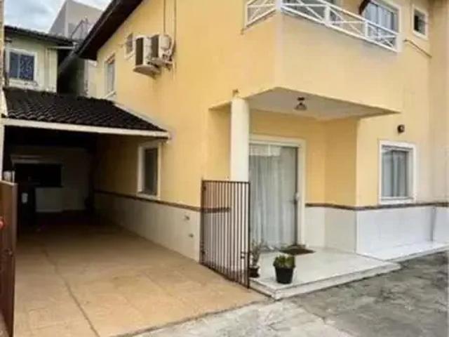 Casa / Sobrado em Condomínio para Venda em Lauro de Freitas/BA Ipitanga 3 Quartos