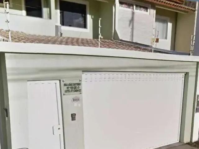 Casa / Sobrado em Condomínio para Venda em Lauro de Freitas/BA Jardim do Jockey 3 Quartos