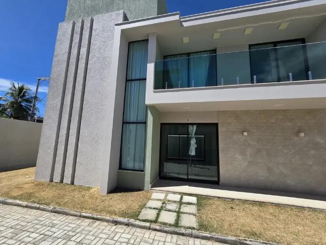 Casa / Sobrado em Condomínio para Venda em Lauro de Freitas/BA Miragem 4 Quartos