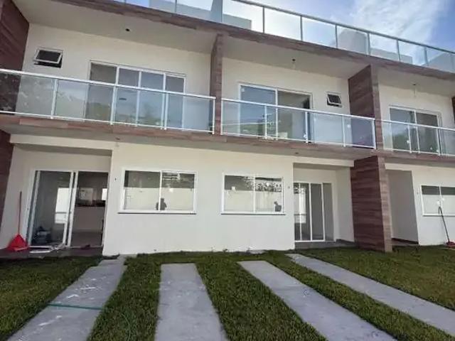 Casa / Sobrado em Condomínio para Venda em Lauro de Freitas/BA Pitangueiras 3 Quartos