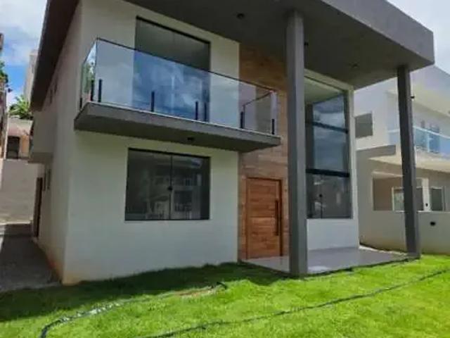 Casa / Sobrado em Condomínio para Venda em Lauro de Freitas/BA Portão 5 Quartos