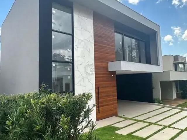 Casa / Sobrado em Condomínio para Venda em Londrina/PR Condomínio Royal Forest 4 Quartos
