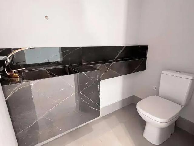 Casa / Sobrado em Condomínio para Venda em Londrina/PR Conjunto Habitacional Alexandre Urbanas 3 Quartos
