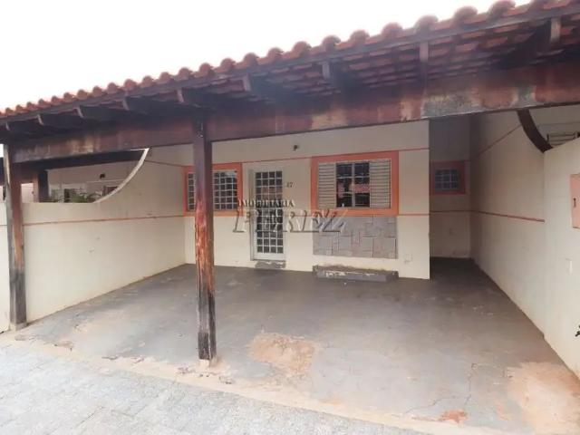 Casa / Sobrado em Condomínio para Venda em Londrina/PR Conjunto Habitacional Santiago II 3 Quartos
