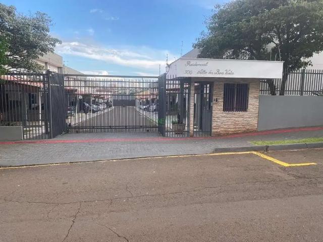 Casa / Sobrado em Condomínio para Venda em Londrina/PR Alto da Boa Vista 3 Quartos