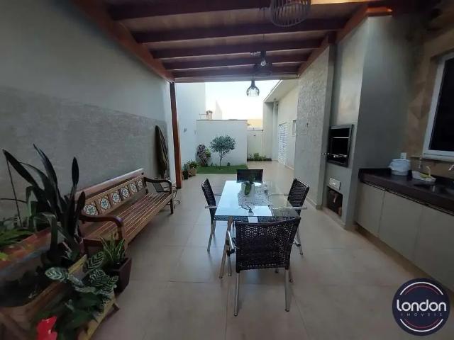 Casa / Sobrado em Condomínio para Venda em Londrina/PR Esperança 3 Quartos