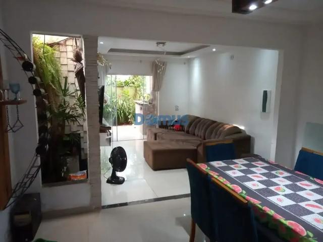 Casa / Sobrado em Condomínio para Venda em Londrina/PR Heimtal 3 Quartos