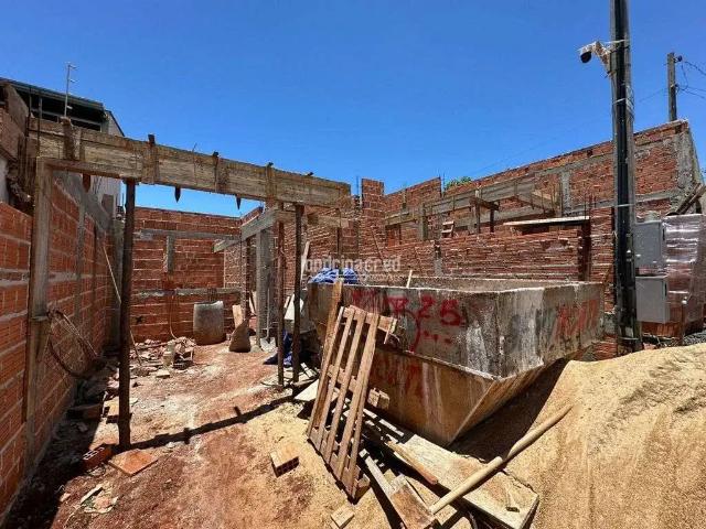 Casa / Sobrado em Condomínio para Venda em Londrina/PR Parque Leblon 3 Quartos
