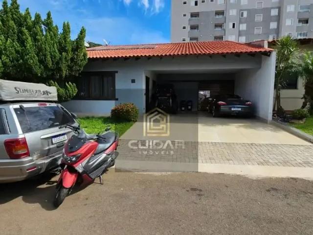 Casa / Sobrado em Condomínio para Venda em Londrina/PR Rodocentro 3 Quartos