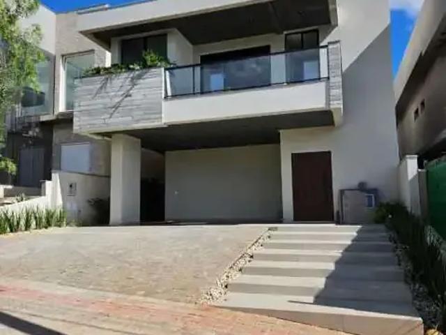 Casa / Sobrado em Condomínio para Venda em Londrina/PR Taliana 4 Quartos