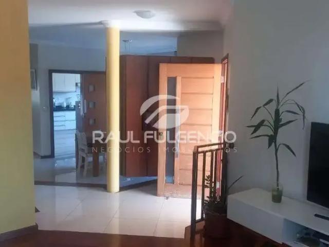 Casa / Sobrado em Condomínio para Venda em Londrina/PR Vale das Araucárias 4 Quartos