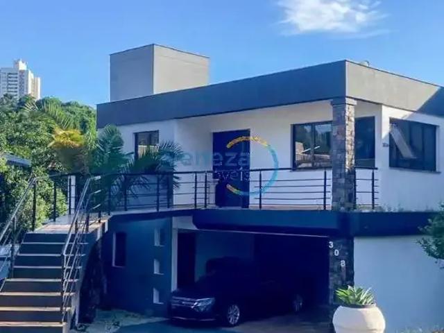 Casa / Sobrado em Condomínio para Venda em Londrina/PR Vale das Araucárias 4 Quartos