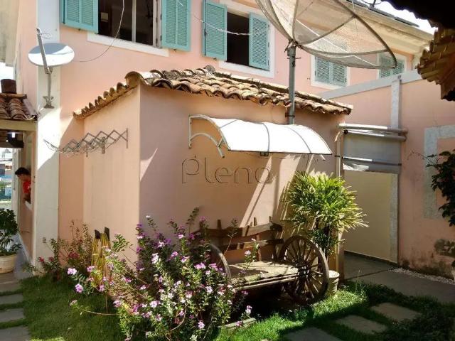 Casa / Sobrado em Condomínio para Venda em Louveira/SP Centro 3 Quartos