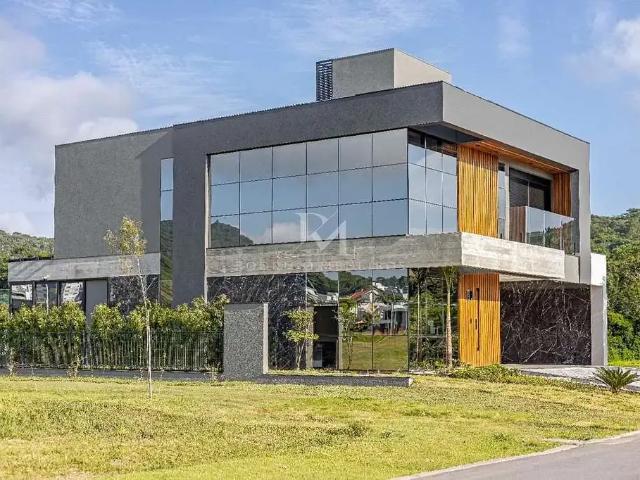 Casa / Sobrado em Condomínio para Venda em Palhoça/SC Pedra Branca 3 Quartos