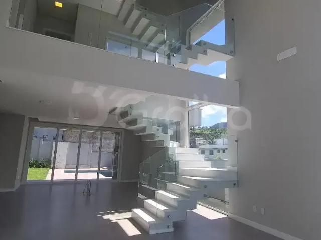 Casa / Sobrado em Condomínio para Venda em Palhoça/SC Pedra Branca 4 Quartos