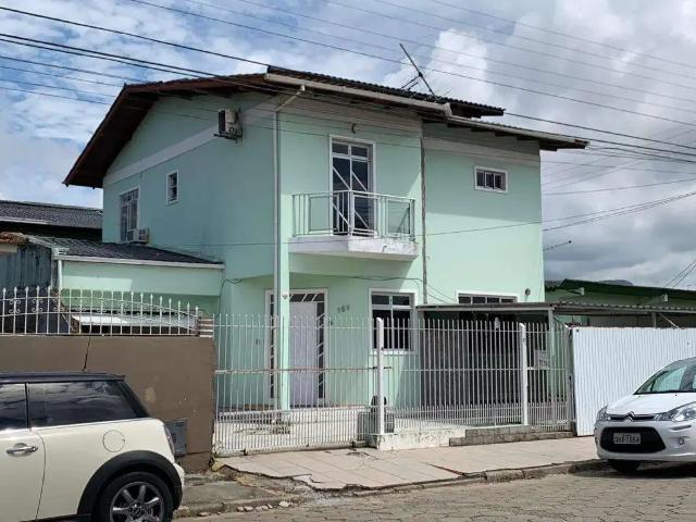 Casa / Sobrado em Condomínio para Venda em Palhoça/SC Ponte do Imaruim 3 Quartos