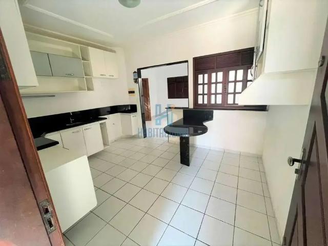 Casa / Sobrado em Condomínio para Venda em Parnamirim/RN Emaús 4 Quartos