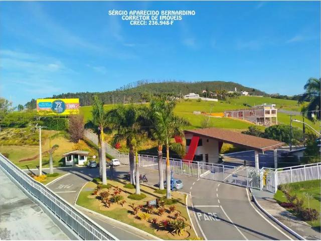 Casa / Sobrado em Condomínio para Venda em Paraibuna/SP Centro 4 Quartos