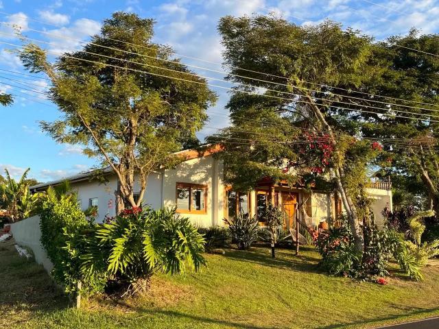 Casa / Sobrado em Condomínio para Venda em Paranapanema/SP Terras de Santa Cristina 4 Quartos