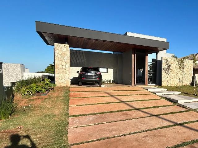 Casa / Sobrado em Condomínio para Venda em Paranapanema/SP Terras de Santa Cristina 3 Quartos