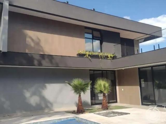 Casa / Sobrado em Condomínio para Venda em Pardinho/SP Centro 4 Quartos