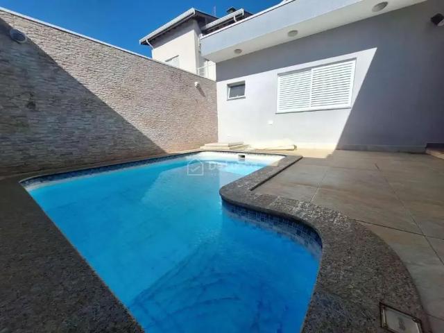Casa / Sobrado em Condomínio para Venda em Paulínia/SP Cascata 4 Quartos