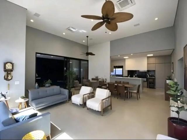 Casa / Sobrado em Condomínio para Venda em Paulínia/SP Centro 4 Quartos