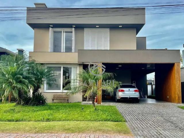 Casa / Sobrado em Condomínio para Venda em Pelotas/RS Areal 4 Quartos
