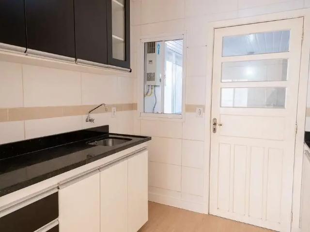 Casa / Sobrado em Condomínio para Venda em Pelotas/RS Fragata 2 Quartos