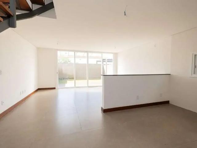 Casa / Sobrado em Condomínio para Venda em Pelotas/RS Laranjal 2 Quartos