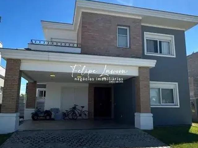 Casa / Sobrado em Condomínio para Venda em Pelotas/RS São Gonçalo 4 Quartos