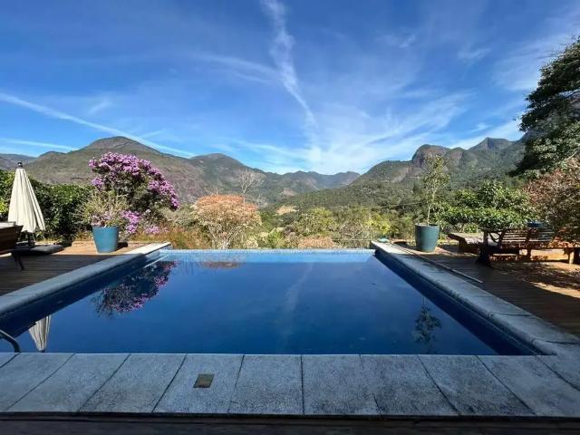 Casa / Sobrado em Condomínio para Venda em Petrópolis/RJ Araras 5 Quartos