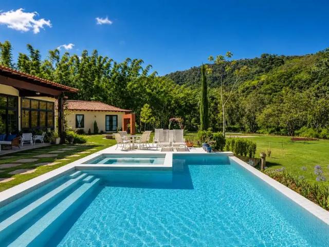 Casa / Sobrado em Condomínio para Venda em Petrópolis/RJ Itaipava 4 Quartos