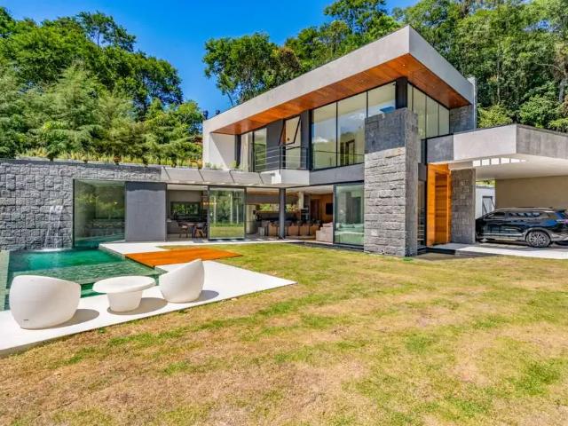 Casa / Sobrado em Condomínio para Venda em Petrópolis/RJ Itaipava 4 Quartos
