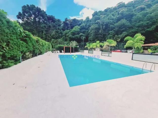 Casa / Sobrado em Condomínio para Venda em Petrópolis/RJ Itaipava 4 Quartos