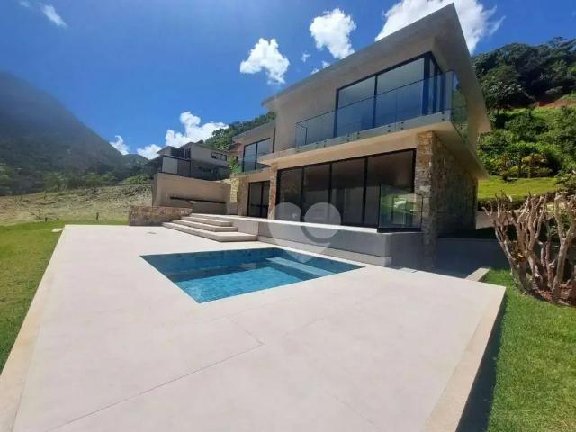 Casa / Sobrado em Condomínio para Venda em Petrópolis/RJ Itaipava 4 Quartos