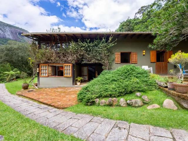 Casa / Sobrado em Condomínio para Venda em Petrópolis/RJ Itaipava 5 Quartos