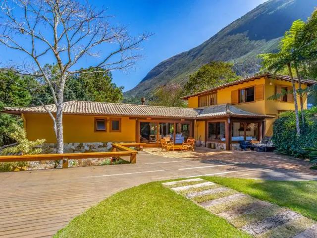 Casa / Sobrado em Condomínio para Venda em Petrópolis/RJ Itaipava 5 Quartos