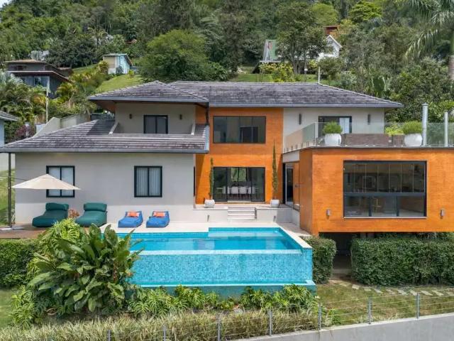 Casa / Sobrado em Condomínio para Venda em Petrópolis/RJ Itaipava 5 Quartos