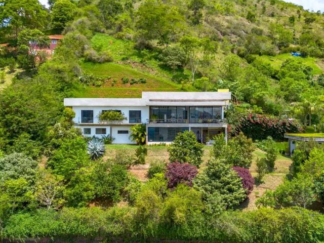 Casa / Sobrado em Condomínio para Venda em Petrópolis/RJ Itaipava 5 Quartos