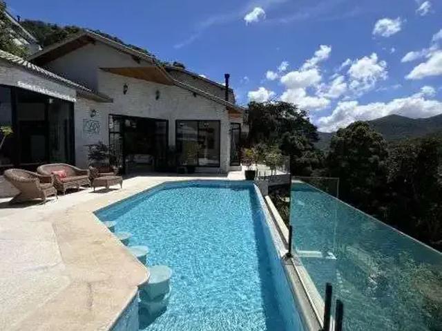 Casa / Sobrado em Condomínio para Venda em Petrópolis/RJ Itaipava 5 Quartos