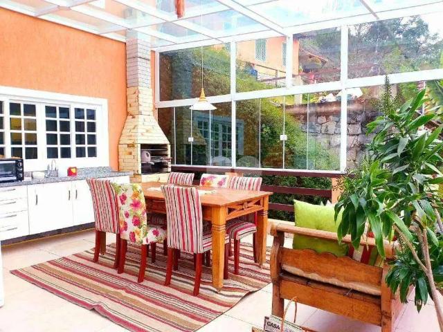 Casa / Sobrado em Condomínio para Venda em Petrópolis/RJ Itaipava 3 Quartos