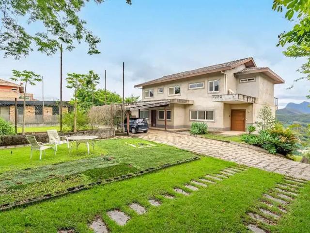 Casa / Sobrado em Condomínio para Venda em Petrópolis/RJ Nogueira 4 Quartos