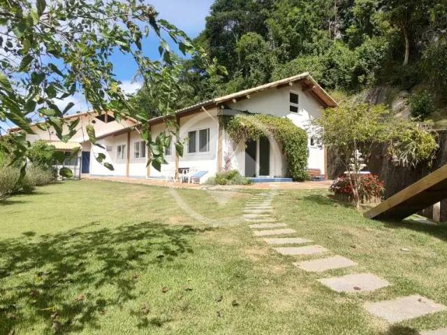 Casa / Sobrado em Condomínio para Venda em Petrópolis/RJ Nogueira 4 Quartos