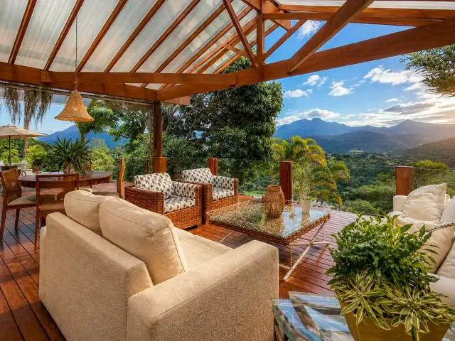 Casa / Sobrado em Condomínio para Venda em Petrópolis/RJ Nogueira 5 Quartos